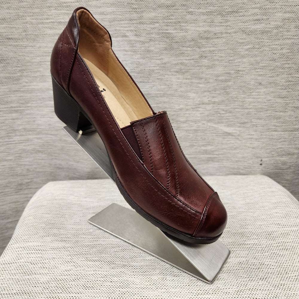 Burgundy shade pumps with padded sole – thestyleinccanada